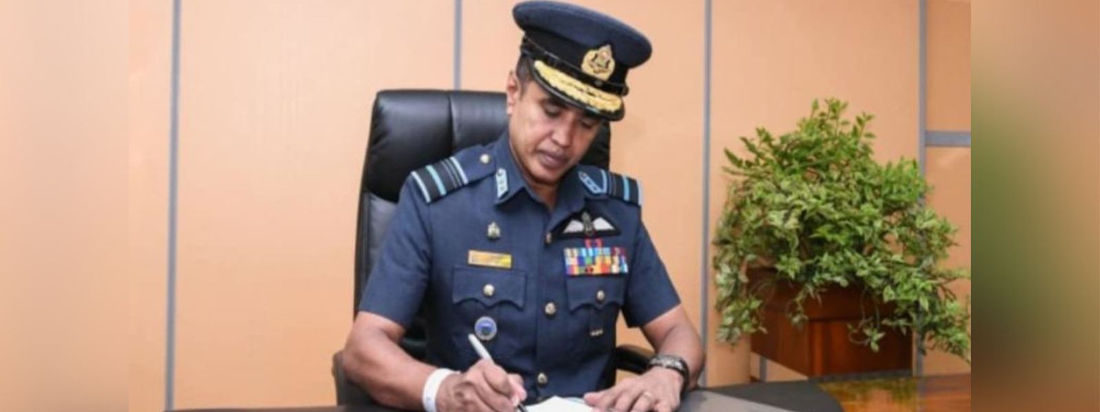 Air Vice Marshal Udeni Rajapaksa appointed as the 19th Commander of the ...