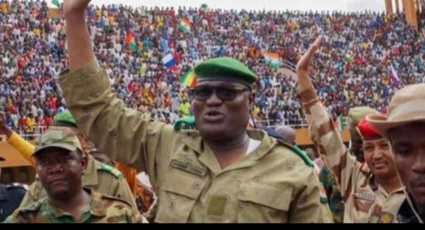 Top U.S. State Dept official flies into Niger for crisis talks