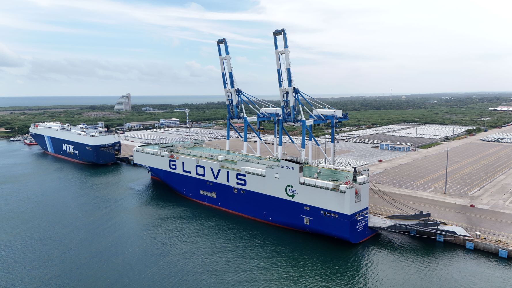 Dual Fuel LNG RORO Carrier Docks At HIP