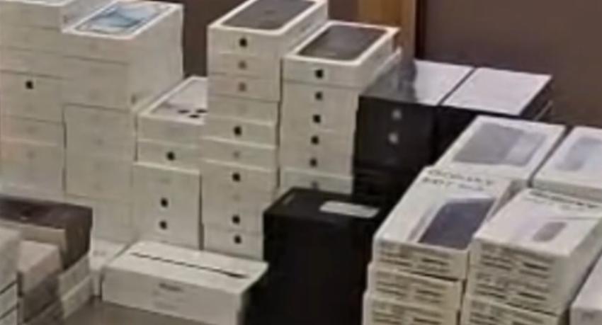 390+ Smuggled Mobile Phones Seized: Businessman Arrested with Rs. 34M ...
