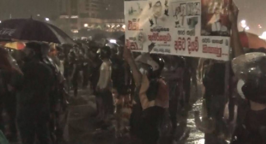 ගාලු මුවදොර අඛණ්ඩ විරෝධතාව 6 වැනි දිනටත්..(VIDEO) - Sri Lanka News