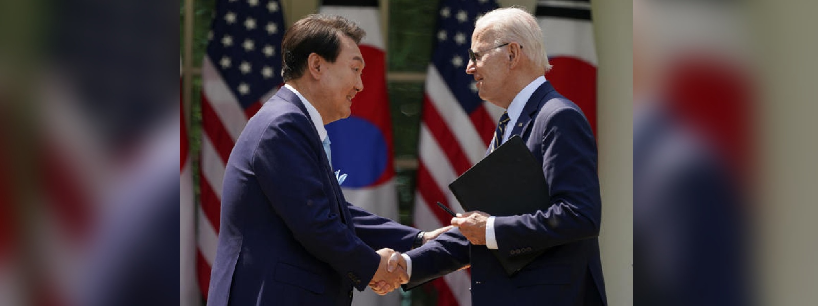 අමෙරිකාව සහ දකුණු කොරියාව නව න්‍යෂ්ටික අවි ගිවිසුමකට අත්සන් තබයි