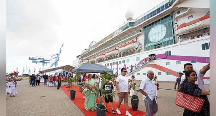 හම්බන්තොට වරායට ඉන්දිය සංචාරක මගී ප්‍රවාහන නෞකා 13ක් ගෙන්වා ගැනීමට ...